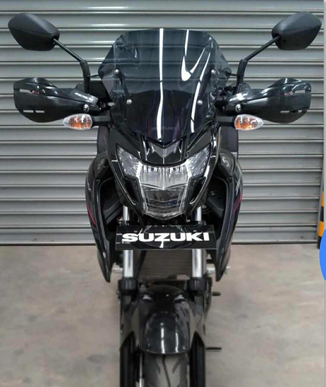 Suzuki GSX150 Bandit Versi Touring , Cakep dan Gagah. - Zona Motor [dot ...