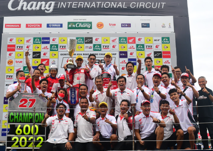 Andi Gilang Raih Gelar Juara ARRC SS600 2022 Bersama Astra Honda Racing ...