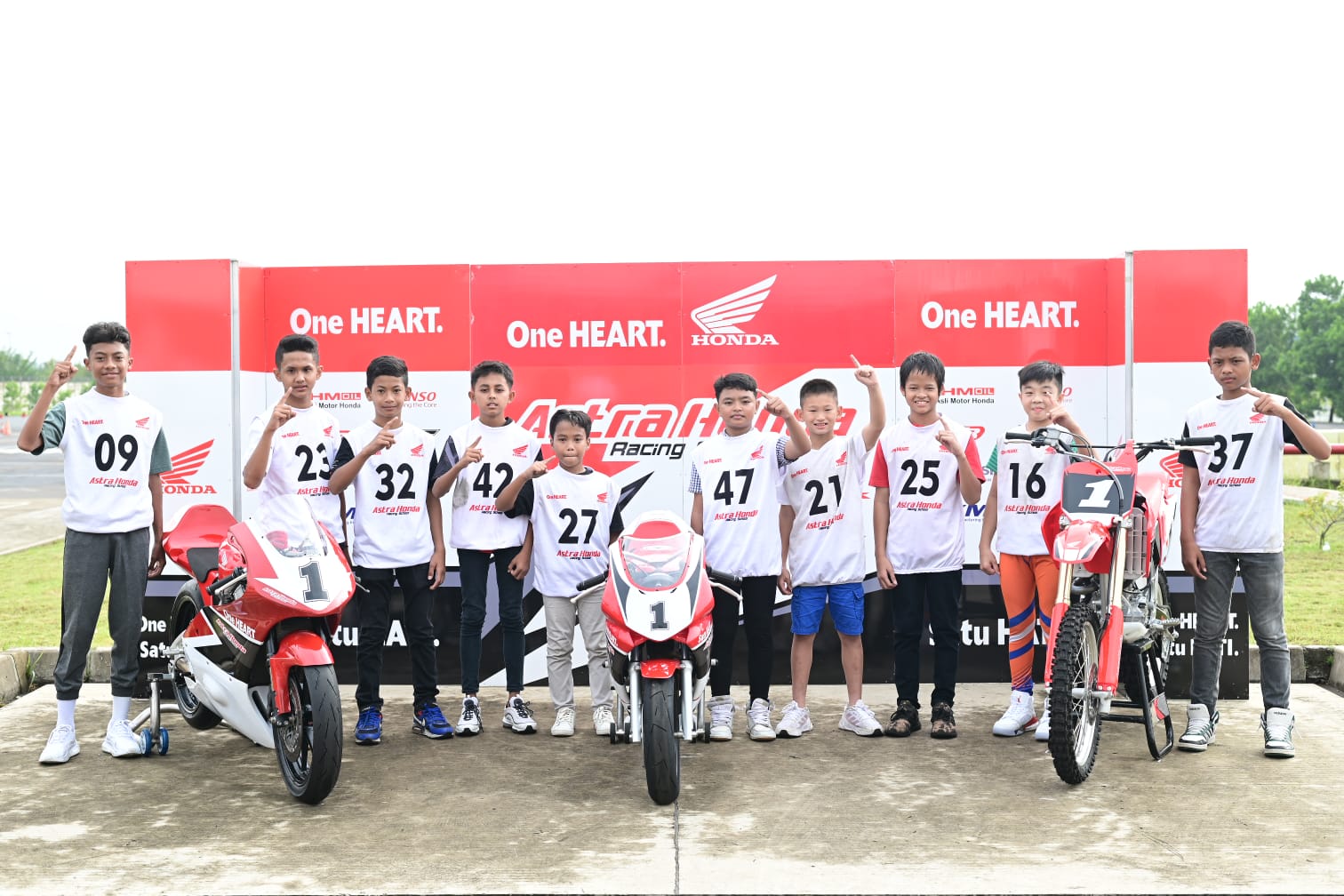 Inilah Para Siswa Astra Honda Racing School 2023, Mengejar Asa Menjadi ...
